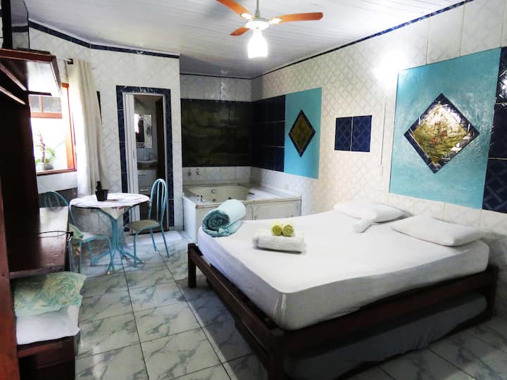 Suíte Luxo Cama King Hidro Dupla - Trindade