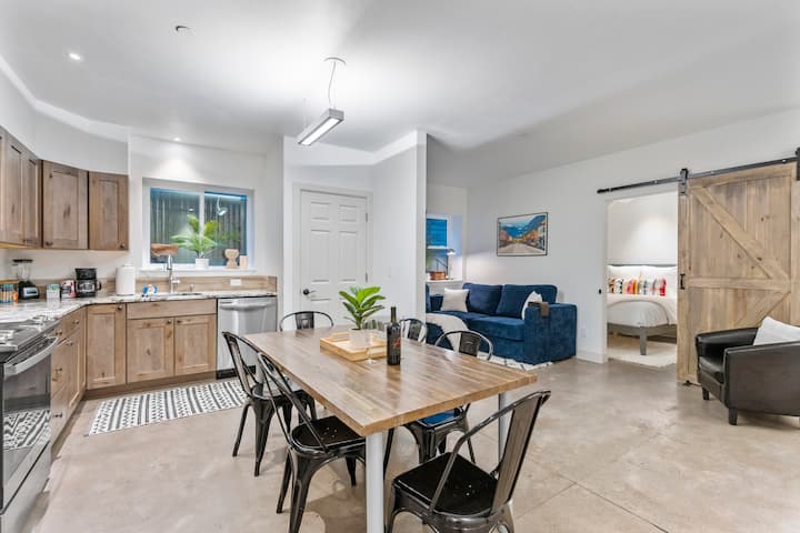 Casita Azul: Loft-style Living - Telluride, CO