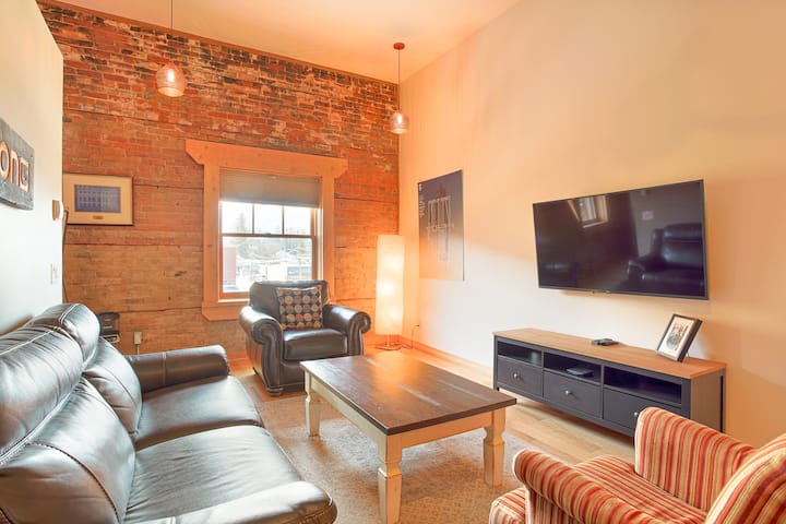 Renovated Downtown Apartment | Great Location | Ac - Fernie