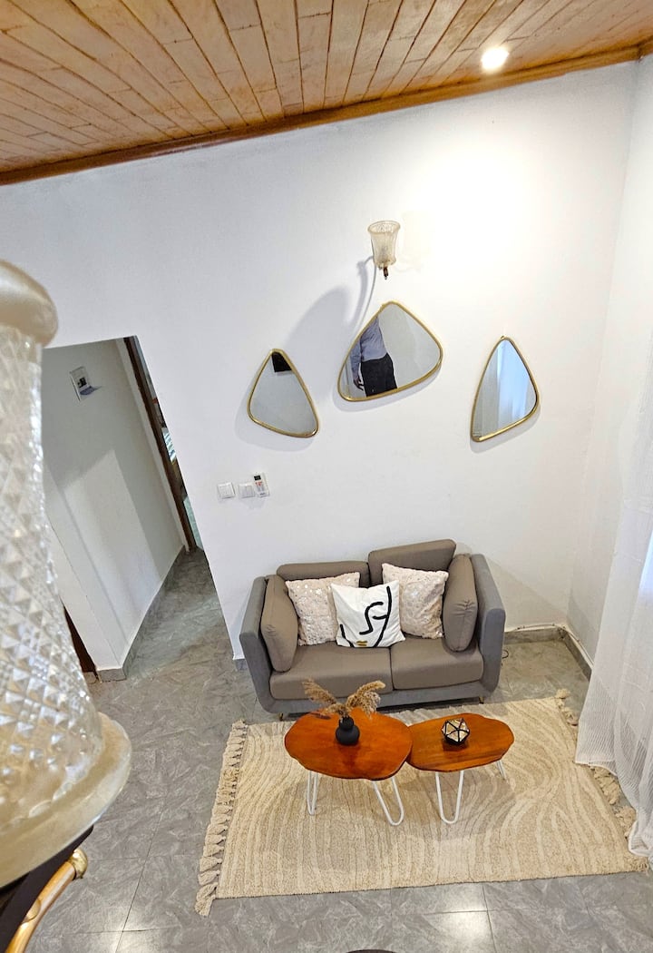 Quartier Bastos : locations de vacances et logements - Quartier Bastos ...