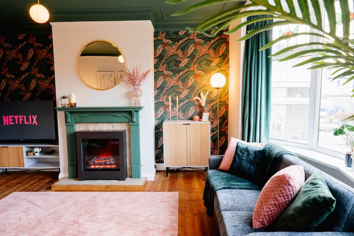 Above Rubies-bowling Terrace, Dog Friendly, Walks - Skipton