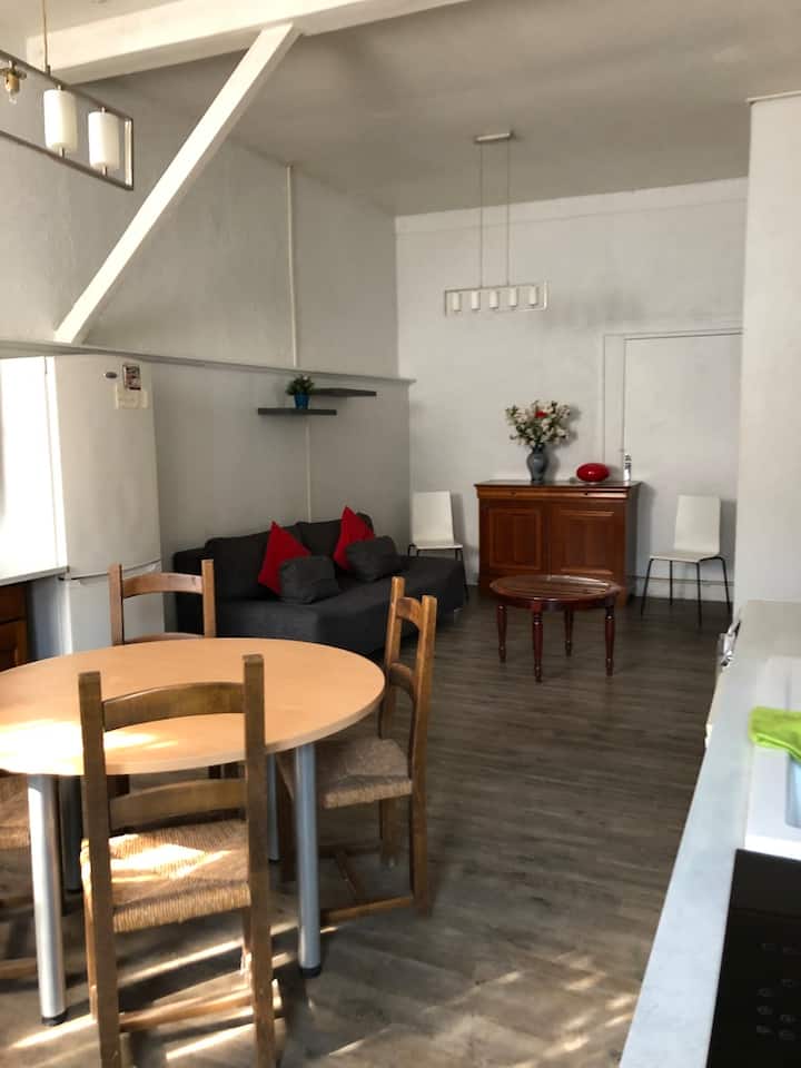 2 P. Rdc S/cour Privée Parking - Gennevilliers