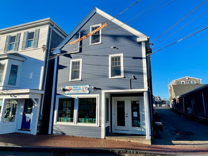 Center Of Town 4br/2ba Sleeps 8! - Provincetown, MA