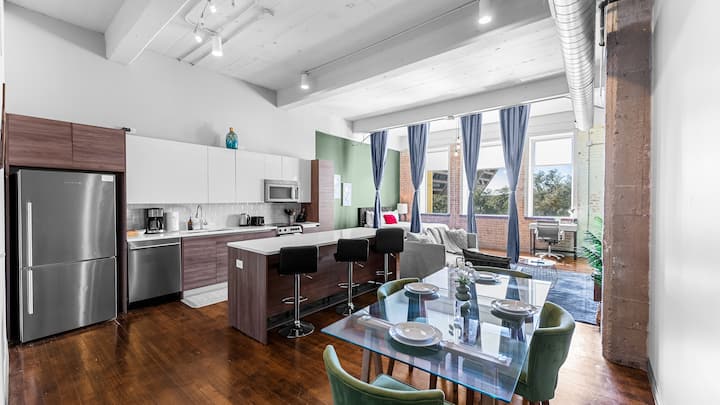 Amyfinehouse | Spacious 3br+breakfast For 8+valet - 