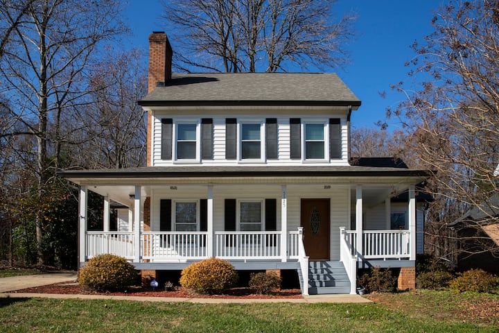 American Dream Home_retreat/business/monthly Stay - Charlotte, NC