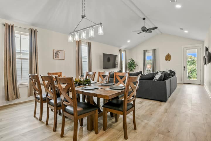 Coastal Cruisers 2 - Biloxi, MS