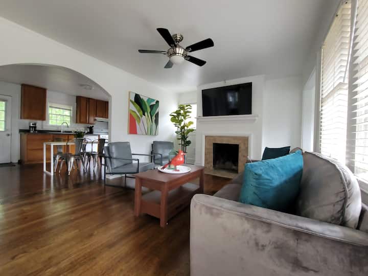 Tranquil Home In Atl- Sleeps 7 - Atlanta, GA