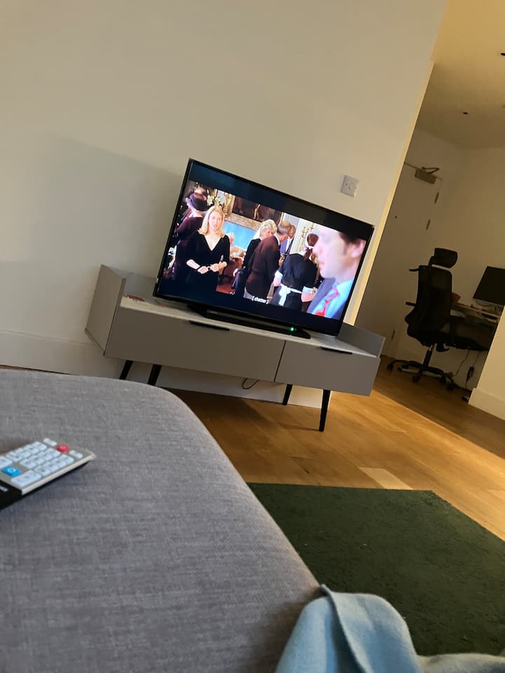 Beautiful 1 Bed Flat Available In East Croydon - Croydon