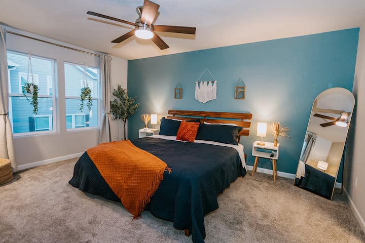 Modern Comfort In Heart Of Colorado Springs - Colorado Springs, CO