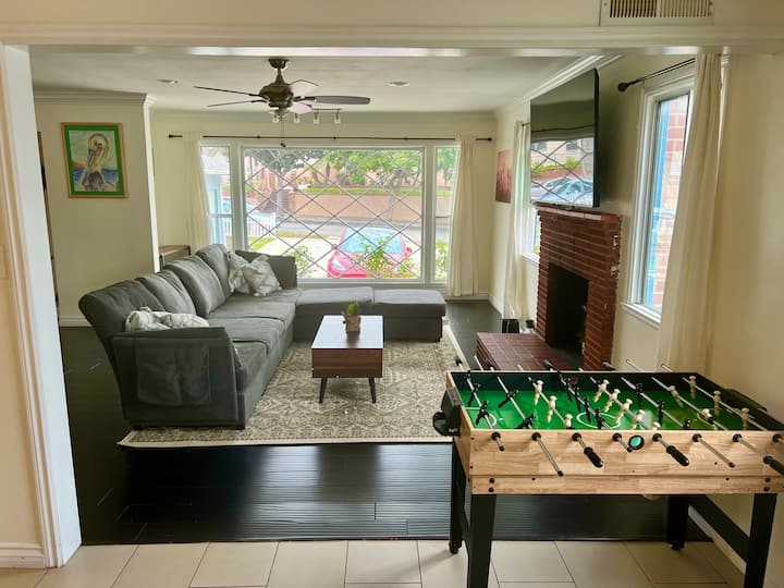 Family House W/ Large Yard Near Sofi Stadium & Lax - El Segundo, CA