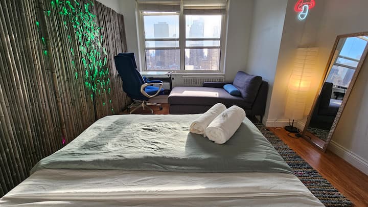 Artsy Room With Skyline View! - New York City