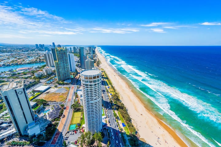Amongst The Clouds - Sleeps 4 - Surfers Paradise