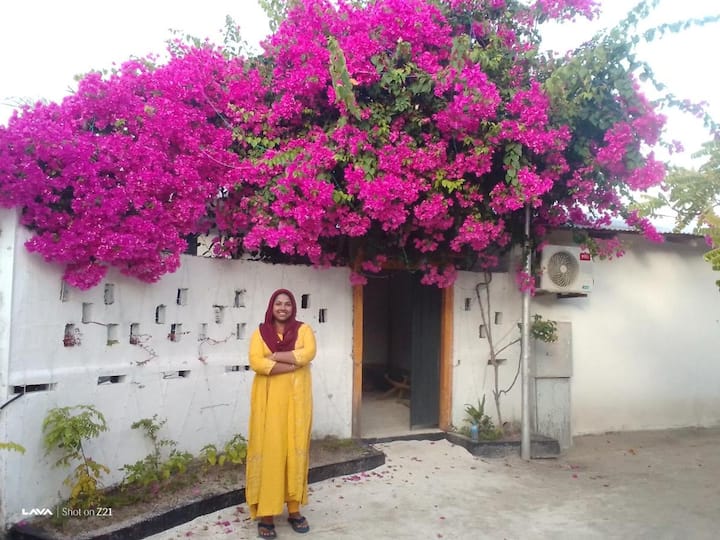 Lovely Beachfront Home - 40 Mins Boat From Male - Malé