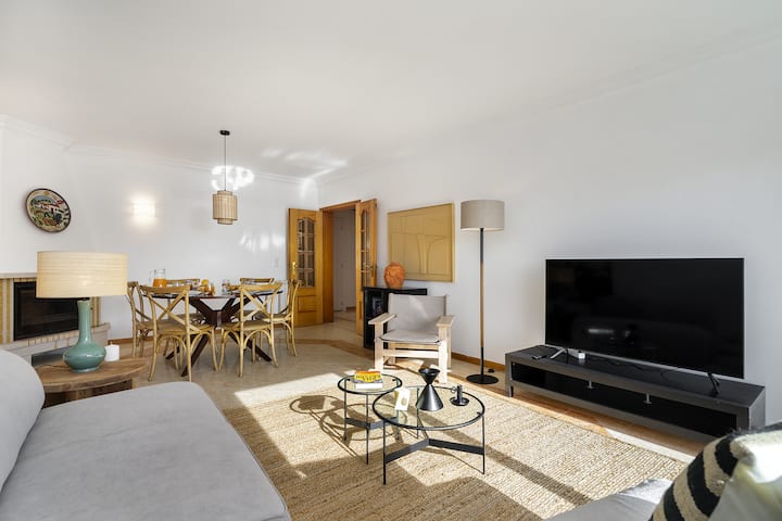 Surfer's Paradise Retreat: D Nomads & R Workers - Ericeira