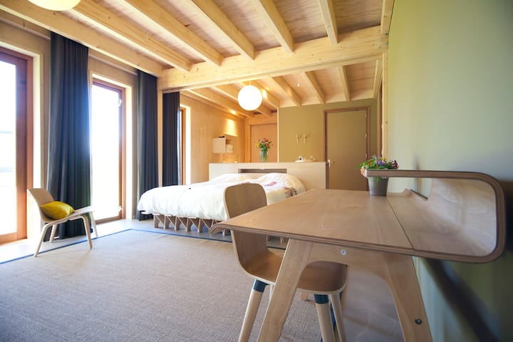 Rustige Kamer | Bad | Uitzicht Over De Velden - De Koog