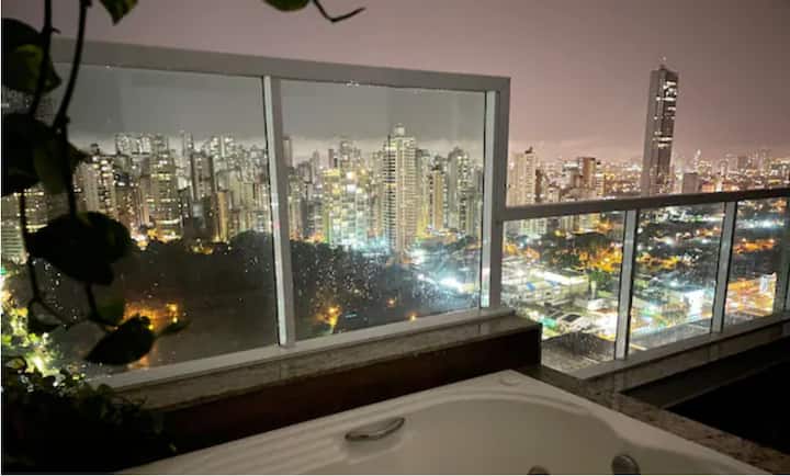Jacuzzi Aquecida Na Varanda! - Goiânia