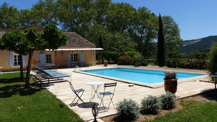 Mas Du Grand Saint Julien - Rustrel