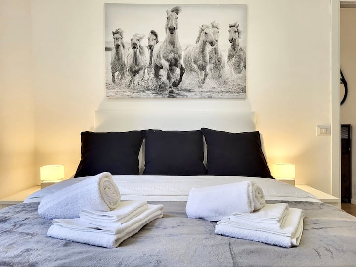 Porta Torre Guest House - Como