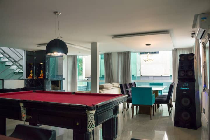 Mansão Triplex Praia Brava - 8q - Balneário Camboriú