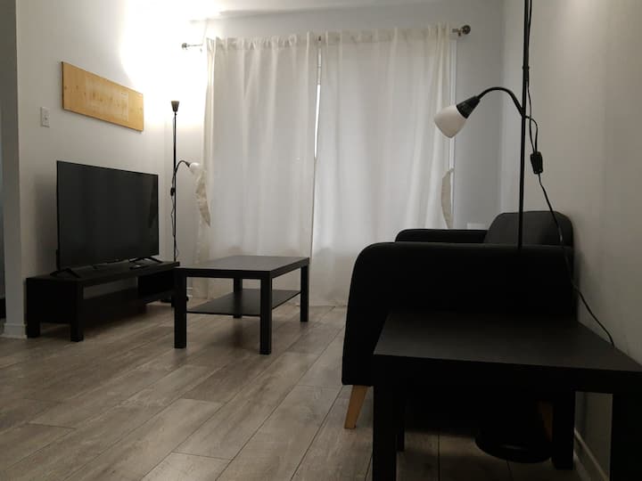 Private Room B - Cornwall, ON, Canada