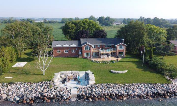 Paradise Lake House - Presqu'ile Provincial Park