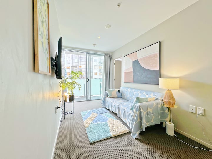 Unrivaled Location In Akl City - Auckland