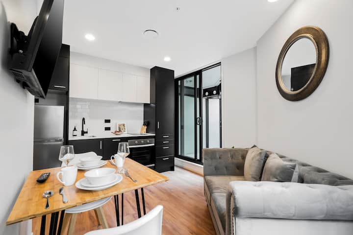 Modern Design Condo In Auckland City - Auckland