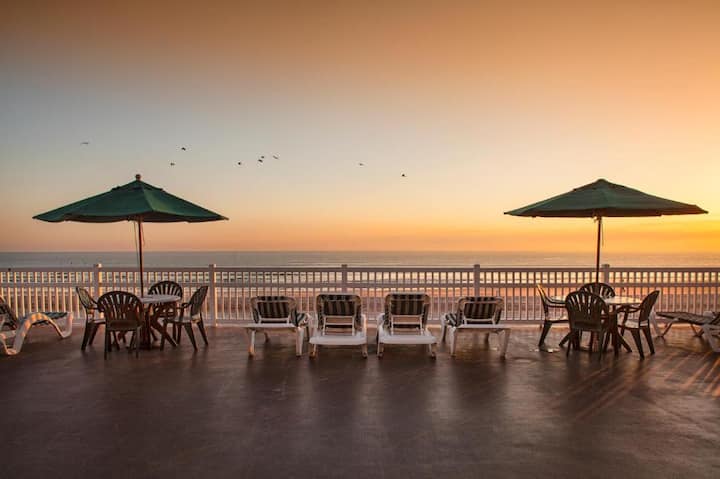 Lovely, Family-friendly 2br 2ba Oceanfront Condo! - Ormond Beach, FL