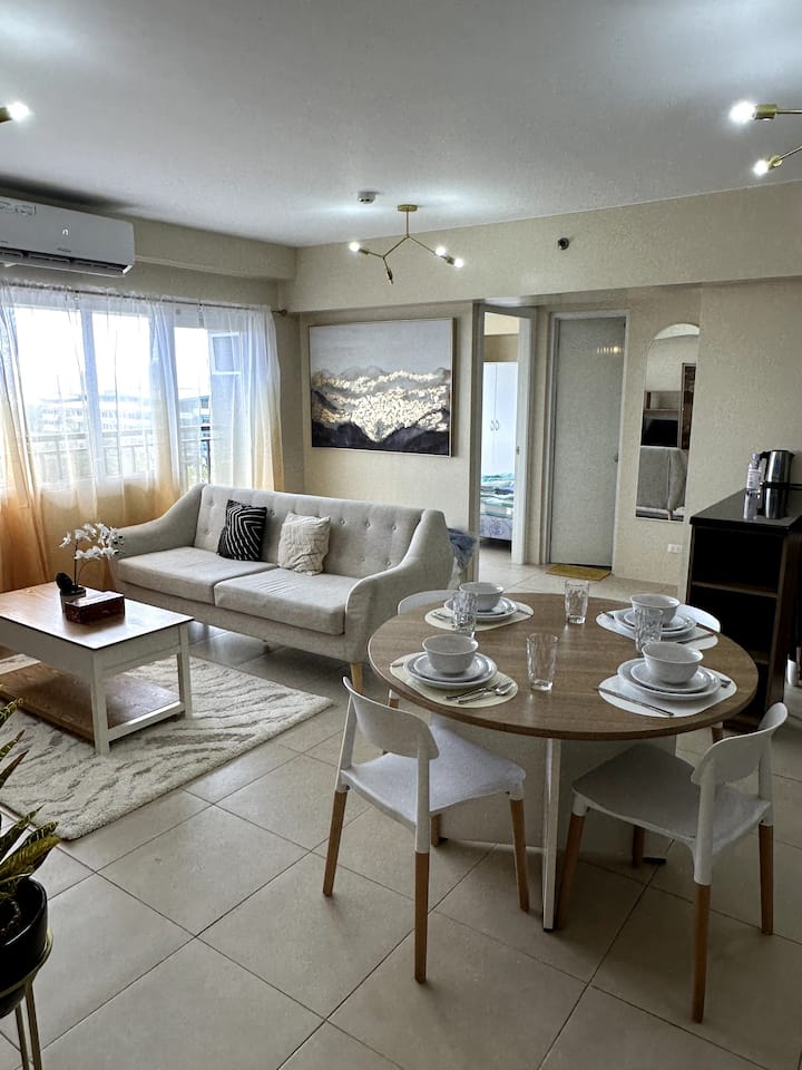 Spacious 3 Bedroom Appartement @Avida Allgauers - Iloilo City