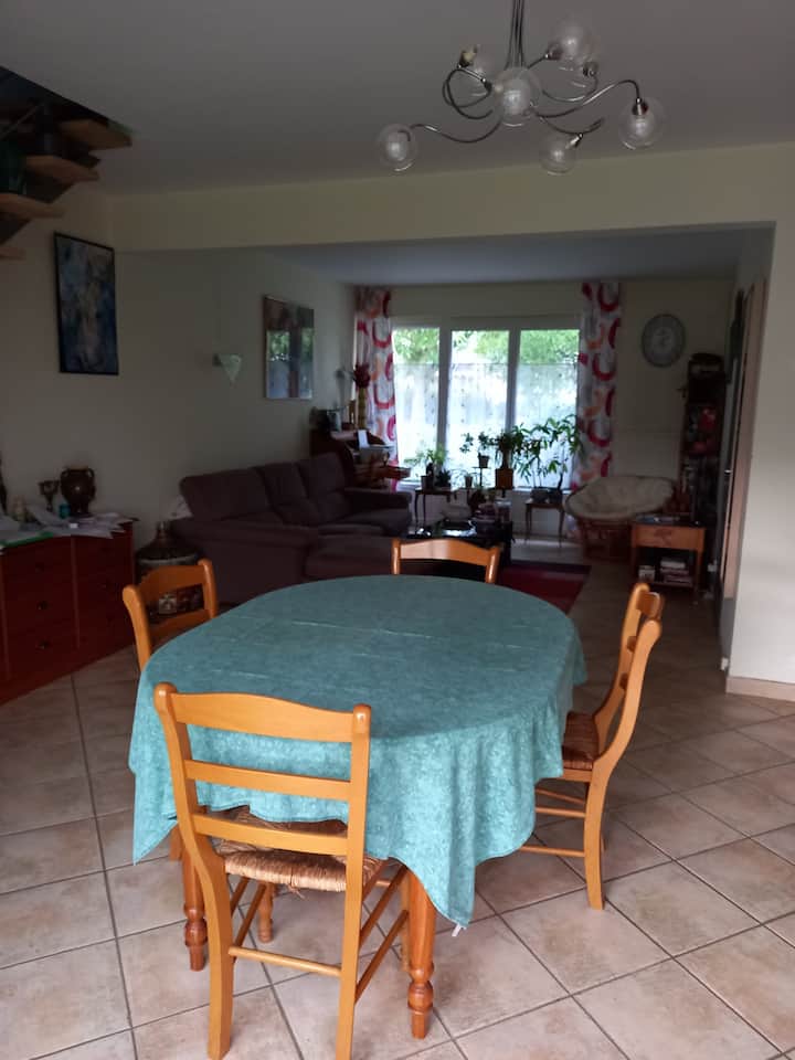 Chambre En Centre-ville. - Bailleul