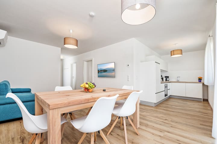 Wohnung Mit Balkon - Villach