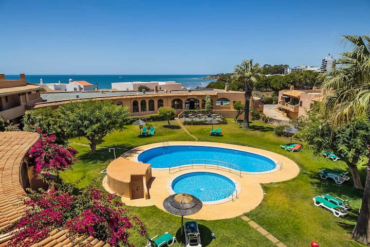 Two Bedroom Apartment For Family Near The Beach - Algarve