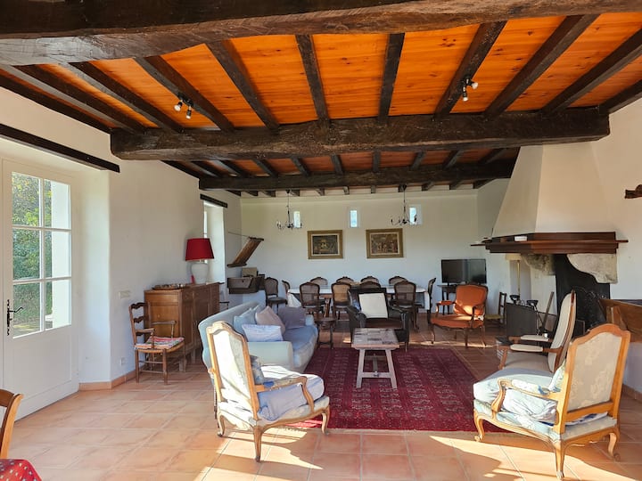 Maison Familiale Et Dépendance, Proche Océan - Pays basque français