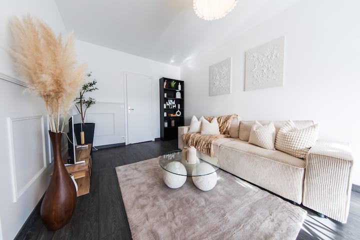 Cinehome - Parking/tram - 5 Min Centre Ville - Tours