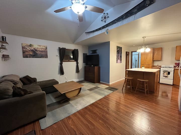 Cozy Girdwood Cabin - No Cleaning Fees! - Girdwood, AK
