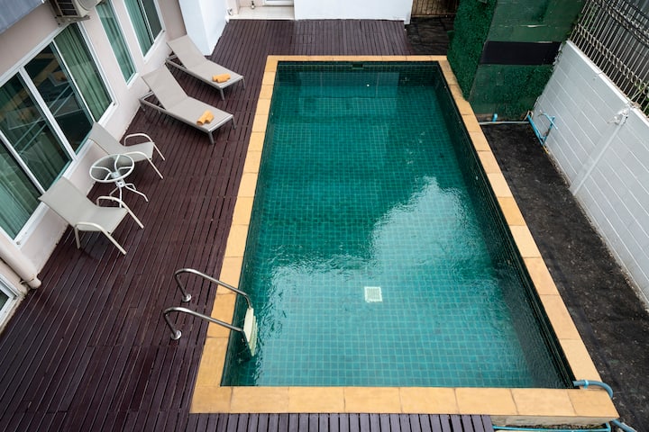 2br Apt, Common Pool , Gym, 500m To Bts - Bangkok