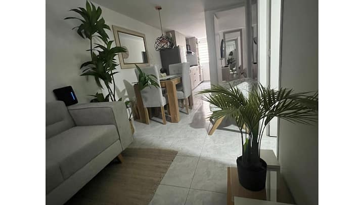 Apartamento Central En Medellín - Medellin, Antioquia, Colombia