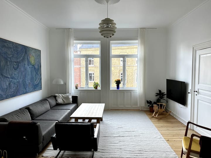 Urban Elegance & Cozy Haven - Copenhagen