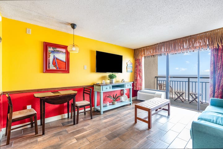 Oceanfront 1br King Bed, Tiki Style, 2pm Check-in - Myrtle Beach, SC