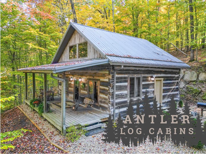 Secluded Lake Cabin, Romantic Hot Tub - Solitude - Brown County, IN