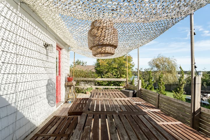 Waterfront House On Fort Pond, Mtk - Montauk, NY
