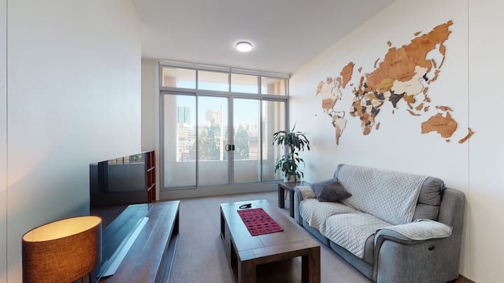 Entire 1 Bed Apartment With Private Balcony - Surry Hills