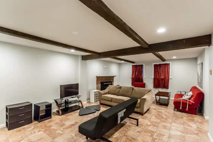 4br Leesburg Top Duplex House - Leesburg, VA