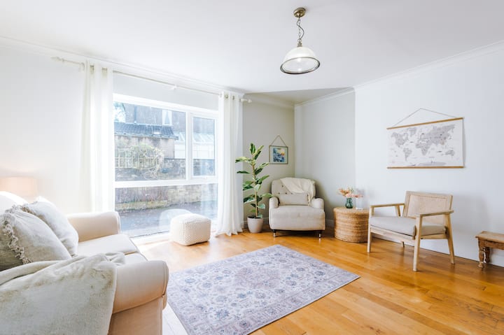 Peak Retreat, Sleeps 12 - Fun, Fires & Friends - Castleton