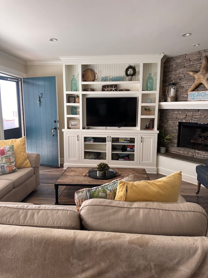 Carpinteria "Beachfront" Condo - Carpinteria, CA