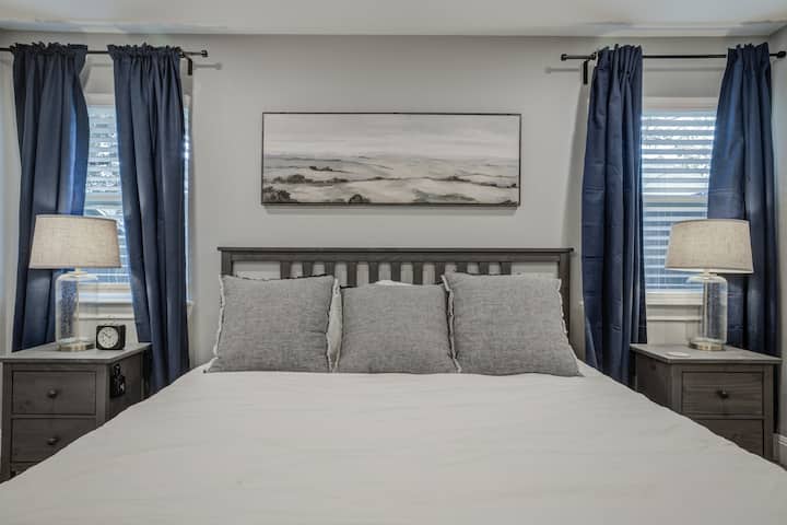 The Lone Star Luxury Stay - Georgetown, TX