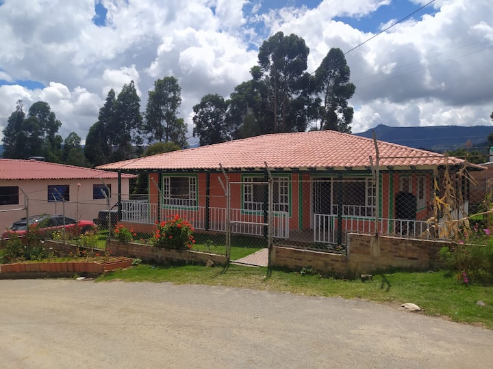 Excelente Casa De Descanso - Ráquira