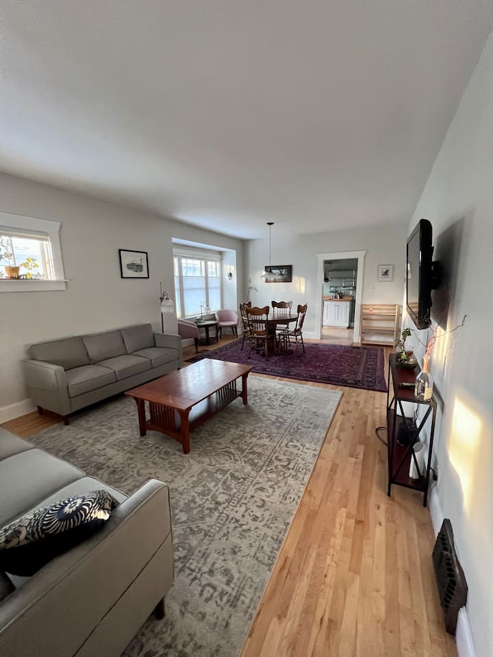 Charming Campus Home - Bozeman, MT