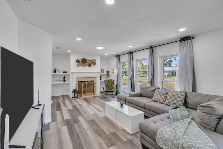 Nw Bradenton New Renovation 2023 - Anna Maria Island, FL