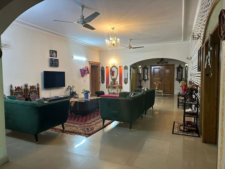12251 S.q Furnished Premium Bungalow! - Lahore